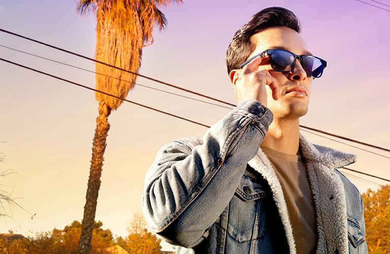 Razer lança novo conceito de óculos de sol com áudio Bluetooth | THE GAME